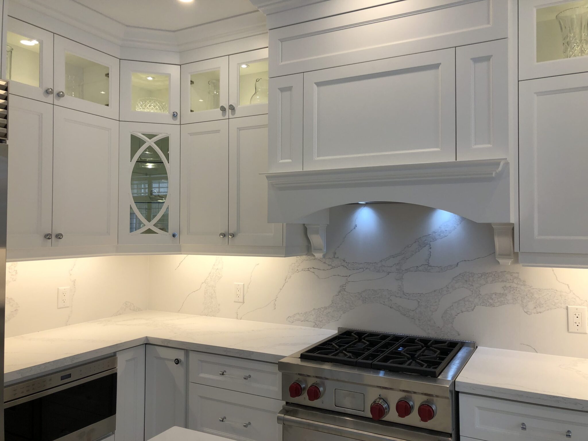 Illuminate Your Kitchen with Stylish Corner Glass Kitchen Cabinets ...